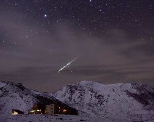 California, US: Mystery fireball streaks across sky — Fire in the Sky ...