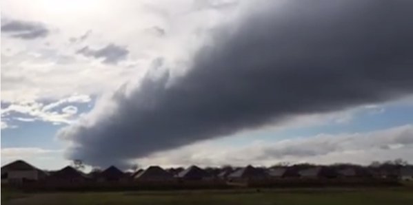 Giant roll clouds seen from Texas to Oklahoma — Earth Changes — Sott.net