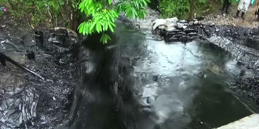 Burst oil pipeline causes water emergency in Peru, two Amazon rivers ...