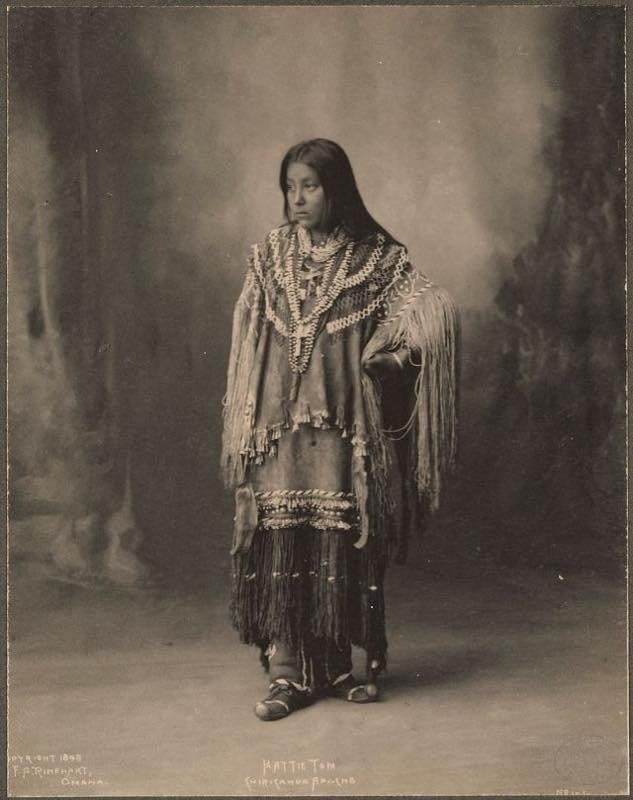 Rare photographs of Native American women at the end of the 19th ...