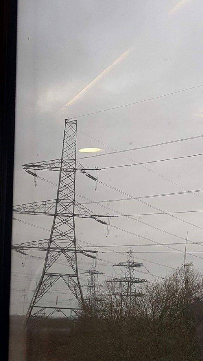 Mystery flying object photographed over east England — High Strangeness ...