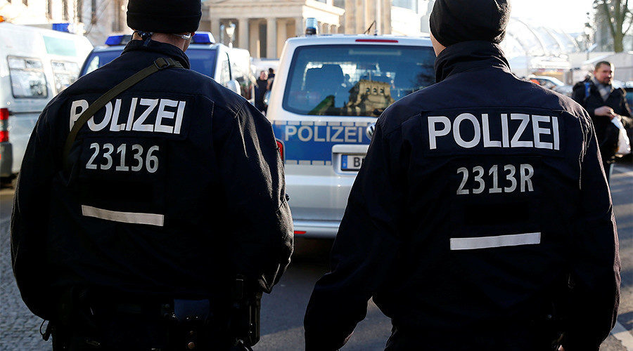 German police shoot & injure man at Berlin hospital after he threatened ...