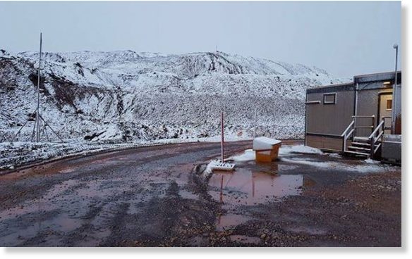 Snow falls in the middle of July in Schefferville, Quebec — Earth ...