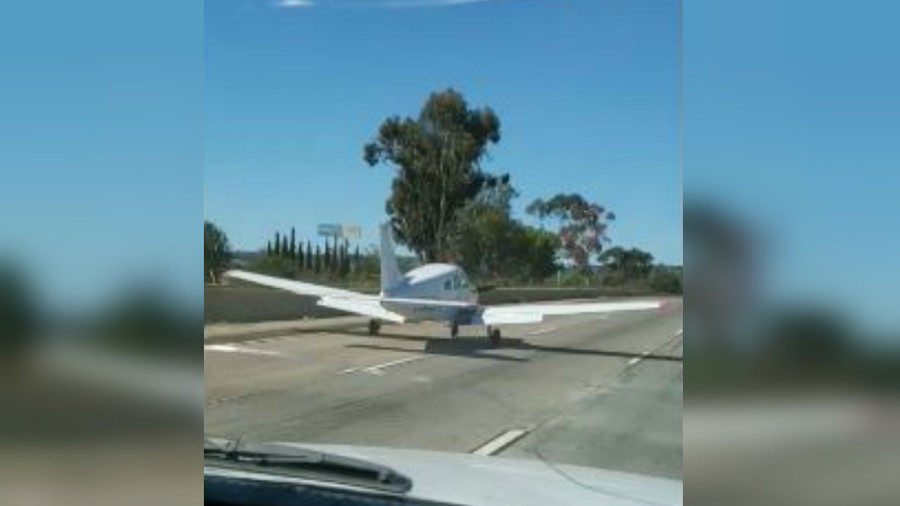 'You don't see this everyday': Plane makes epic emergency landing amid ...