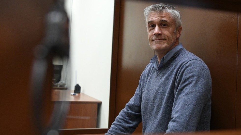 Moscow court orders US investor detained over $37mn fraud allegations ...