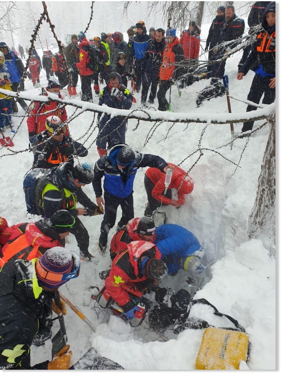 Extreme caution urged as more heavy snow falls on unstable base in the ...