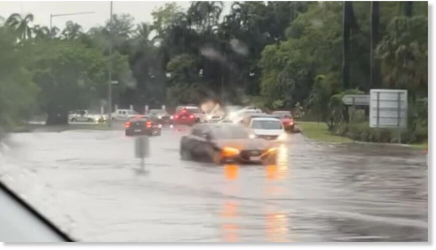 Monsoon causes heavy rainfall, flooding in Darwin, Australia - 6.4 ...
