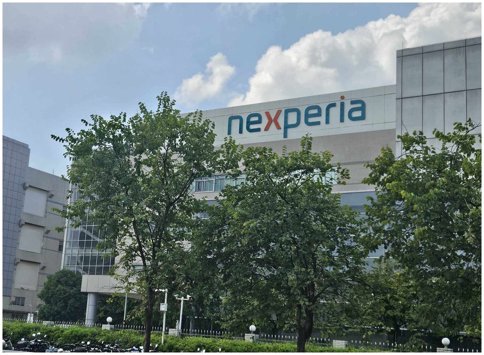 Play stupid games, win stupid prizes - The Nexperia fiasco — Puppet ...